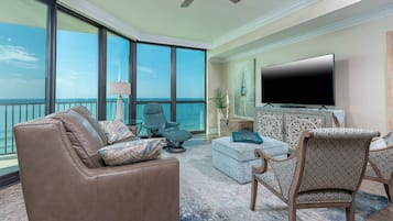 Apartamento em Condomínio Fechado, 2 quartos | Sala de estar