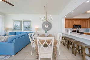 Apartamento em Condomínio Fechado, 3 quartos | Interior