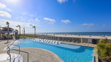 Apartamento em Condomínio Fechado, 3 quartos | Piscina | Piscina interior, piscina exterior