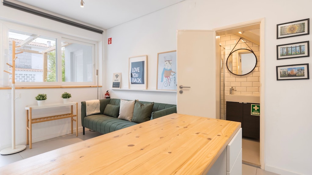 Carcavelos Sunny Retreat 2 By Lovelystay - Agualva-Cacém