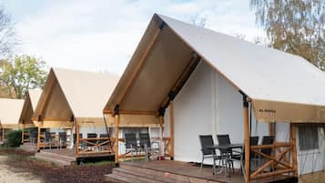 Tenda | Exterior