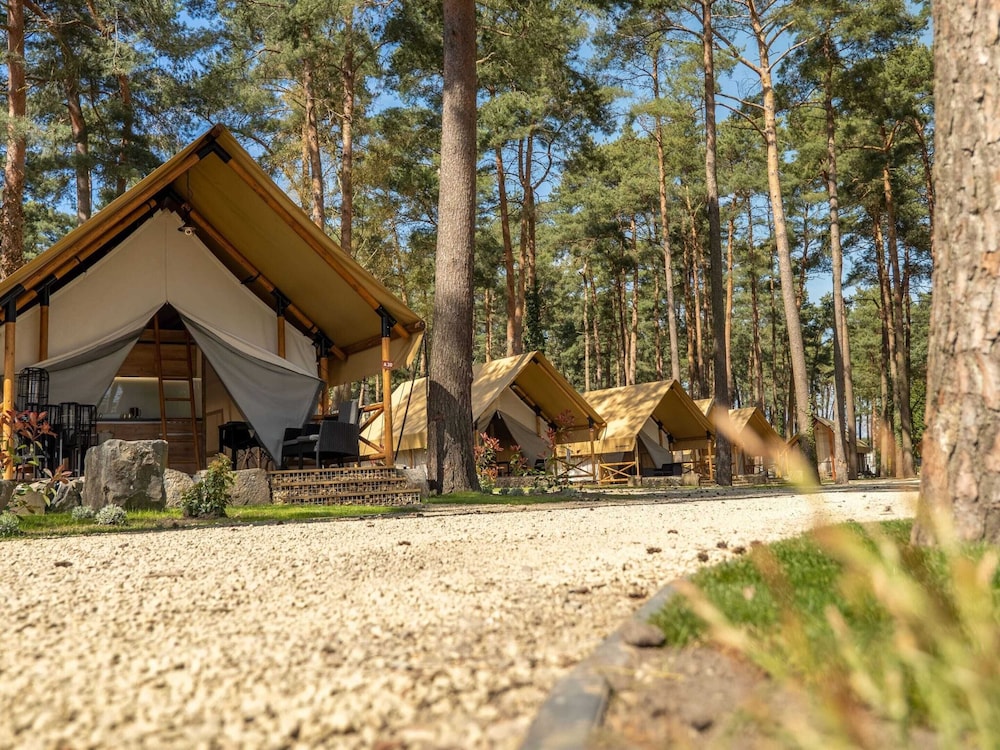 Tent Lodge With Bathroom, Maastricht At 16 Km - Genk