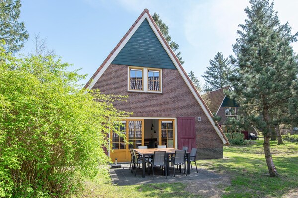 Restyled Holiday Home With Dishwasher, On A Holiday Park, 9 Km. From Breda - Breda