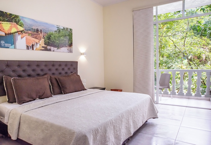 Deluxe Doble Con Balcon - Pinchote