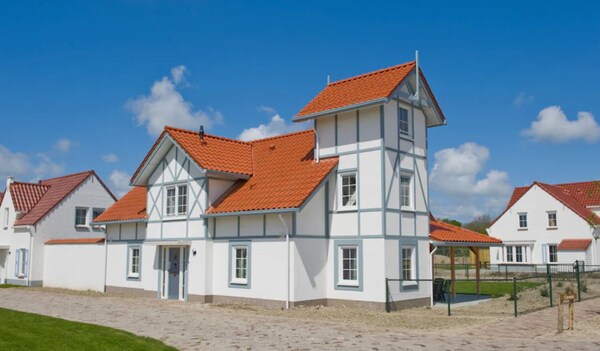 Villa In Cadzand-bad Near North Sea Beach - Knokke-Heist