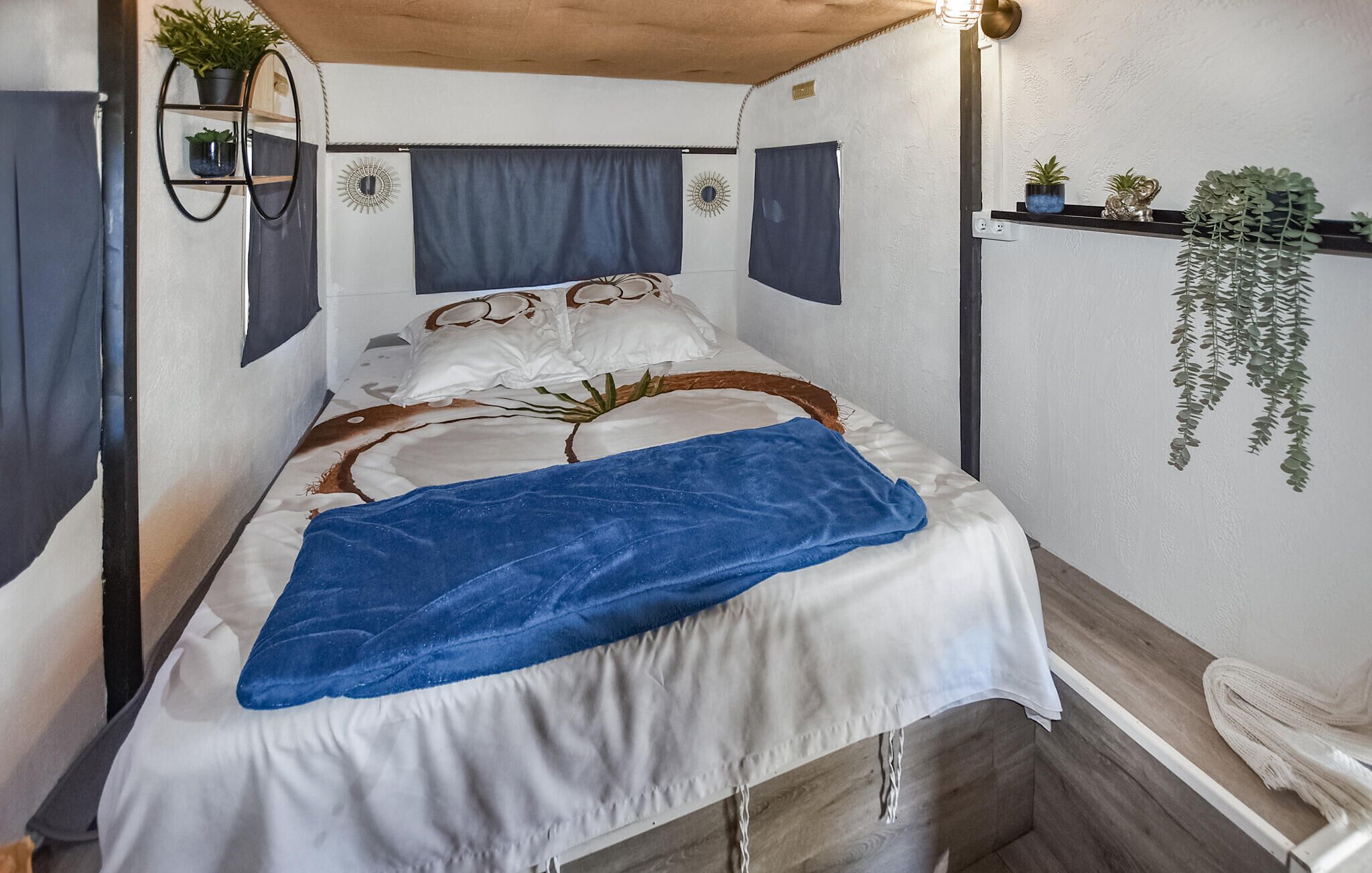 Superbe (Sta)caravane - Pernes-les-Fontaines