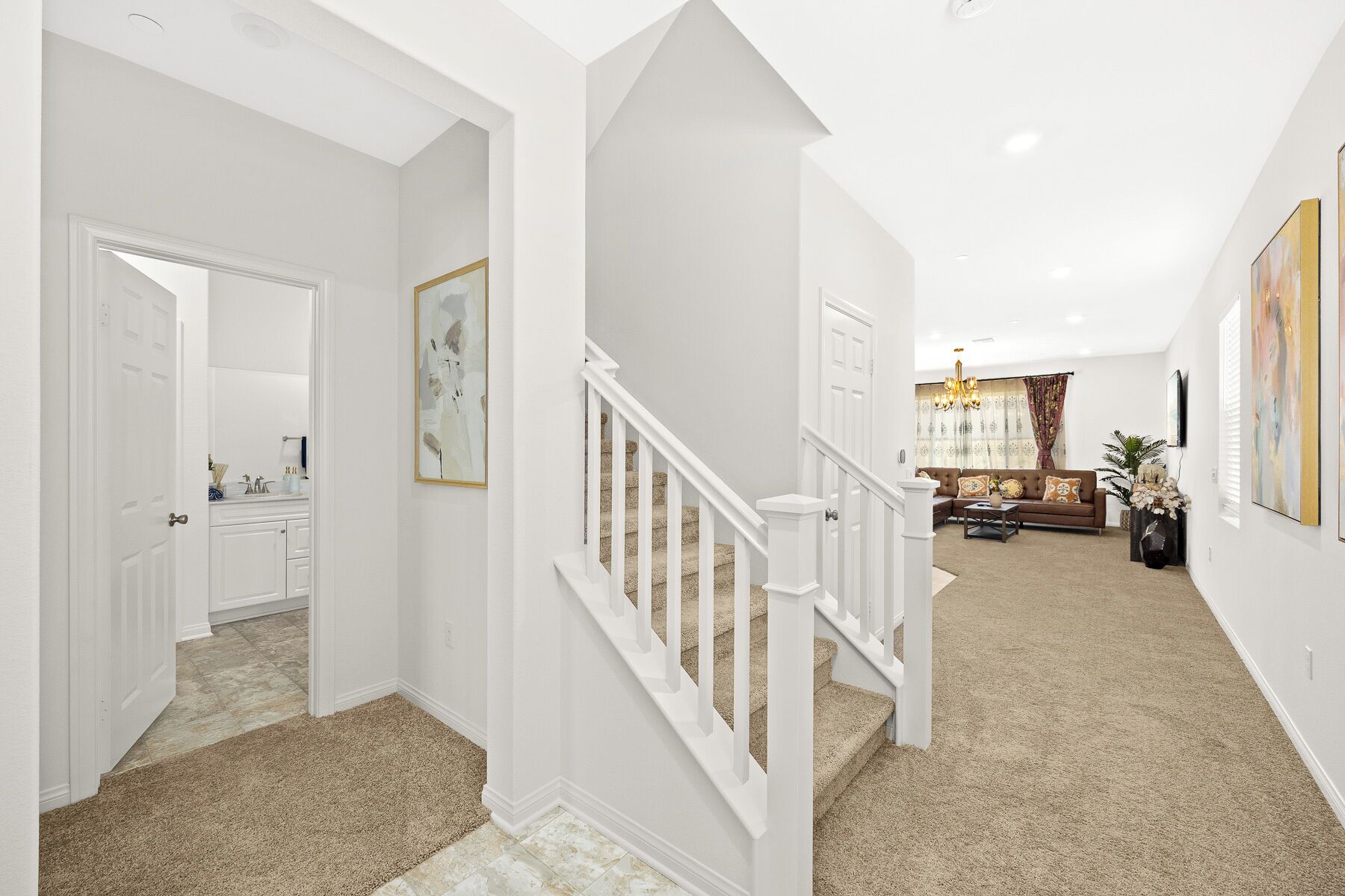 Superb 6bd/4ba Villa In Riverside With Wifi, King Beds  Large Space, Clean New - Bloomington, CA