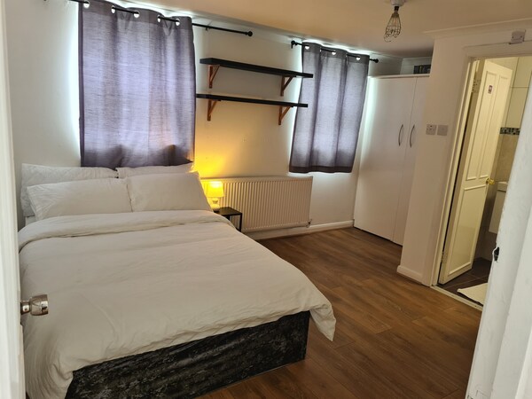 4br-2ensuite-10mincentrallondon-sleeps11-parking - Londres