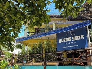 Fachada da propriedade