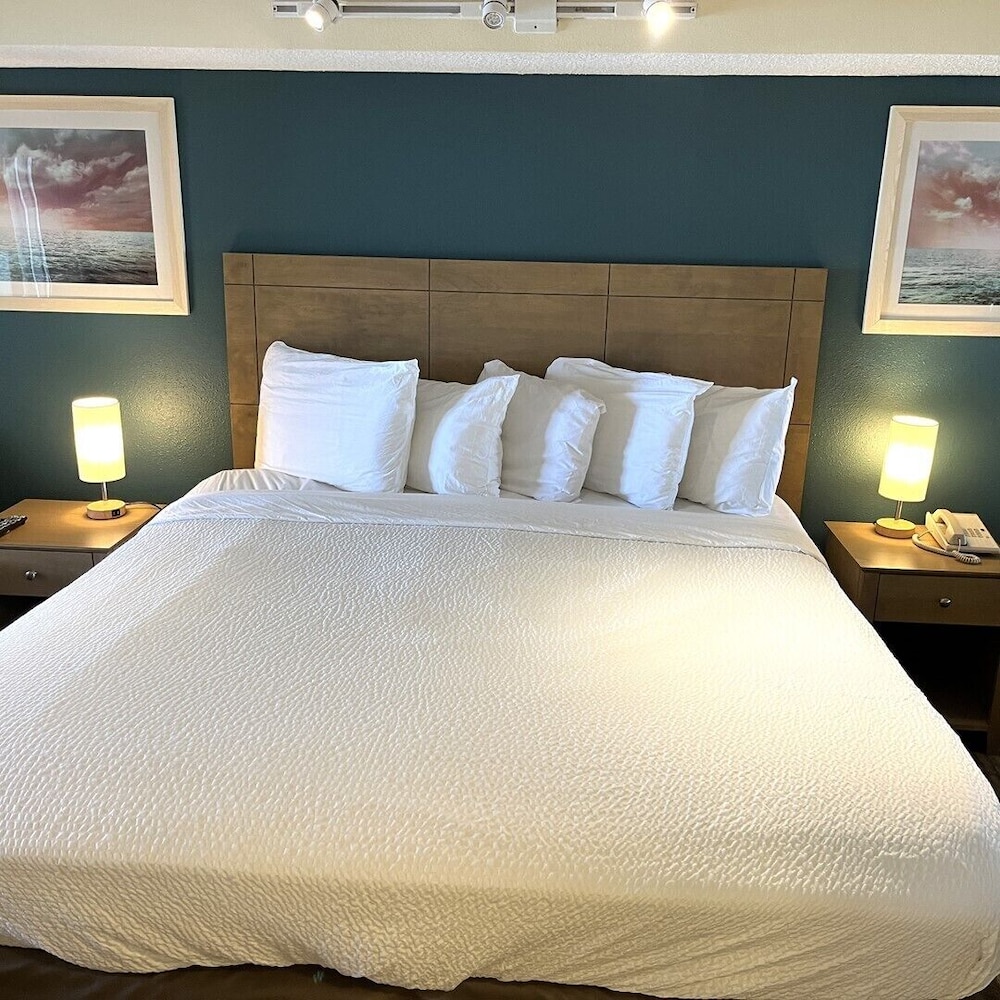 A Wave From It All On The Oceanfront - Myrtle Beach | Vrbo