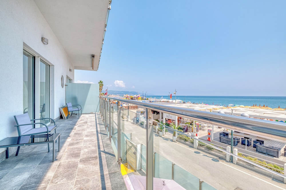 Le Lanterne 1 - Luxury Apartments - Borghetto Santo spirito