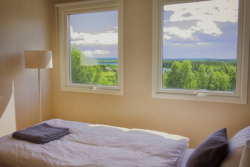 Rymlig Lägenhet i Lannavara med Älvutsikt Fyra Rum, Plats för 6 ...