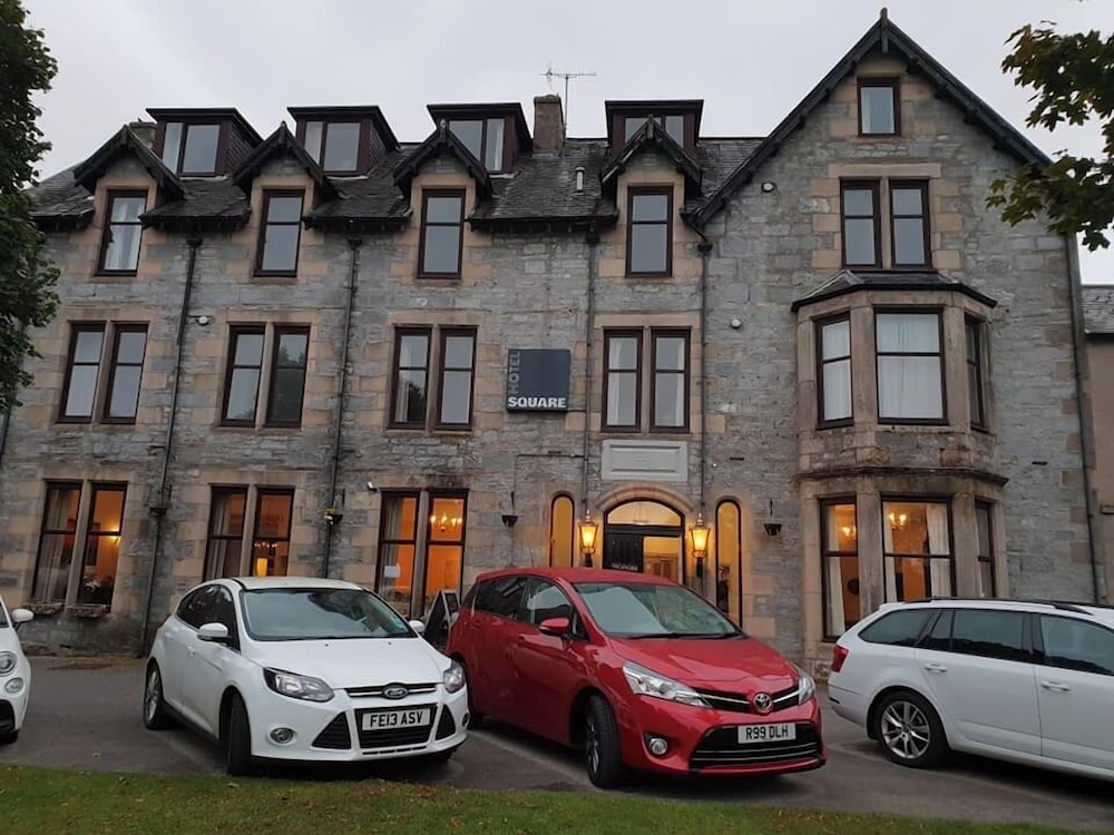 Hotel Square - Moray