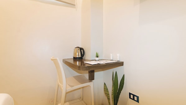 Quarto Standard | Secretária, Wi-fi grátis