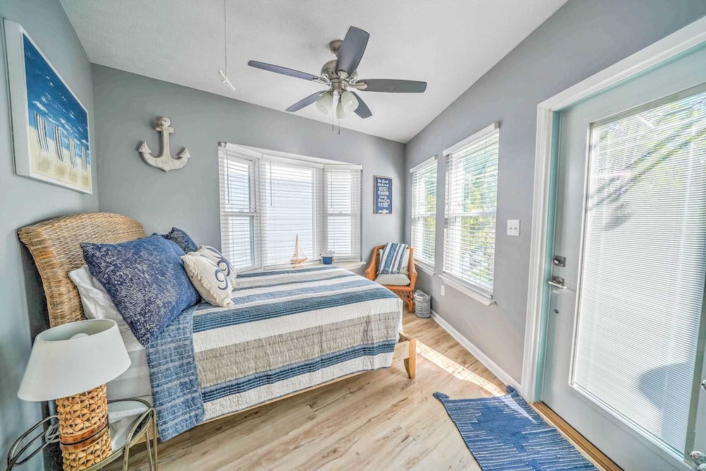 070 Gulf Loop - 3 Bedroom/2 bath - State Park Side - Golf Cart - Lower ...