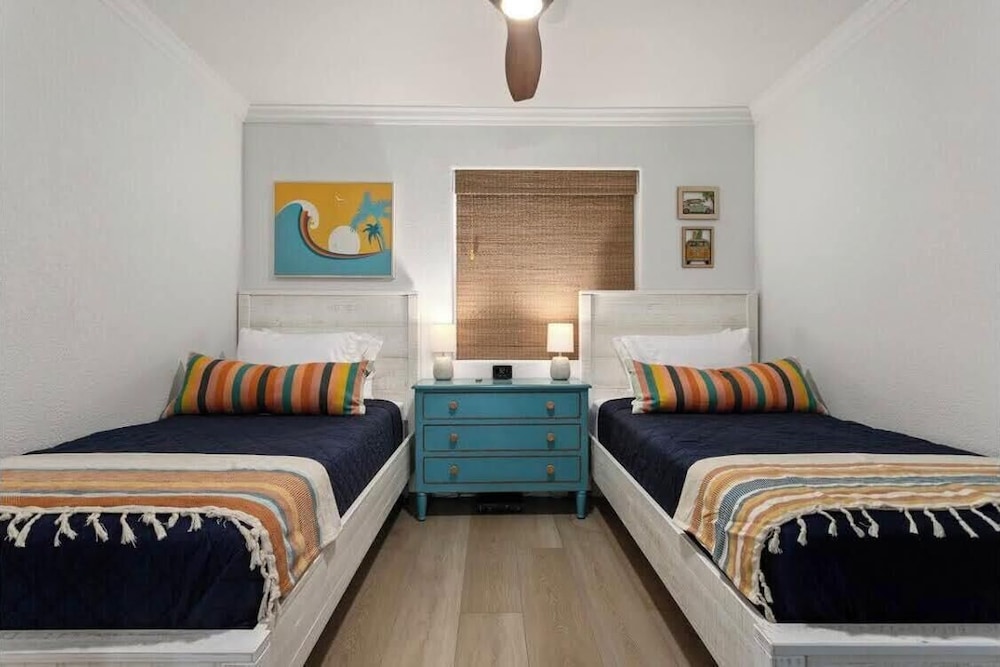 Modern Condo W/ac, 1 Block From Ocean - 卡爾斯巴德
