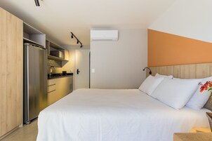 Apartamento | Secretária, Wi-fi grátis 