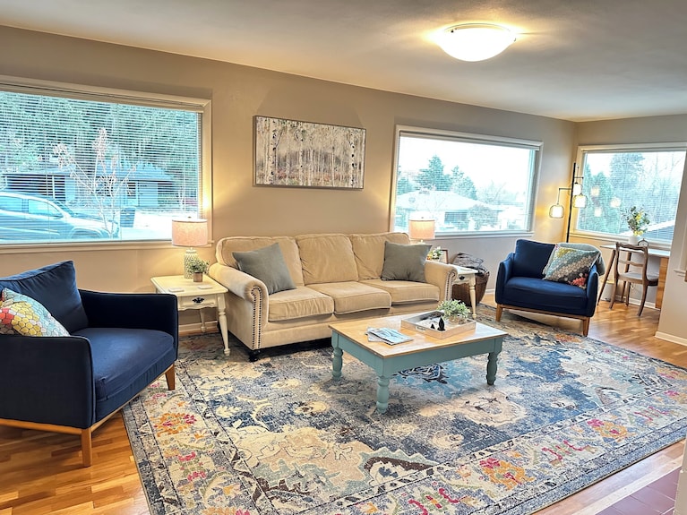 Spacious 5-bedroom House In Yakima. - Yakima, WA