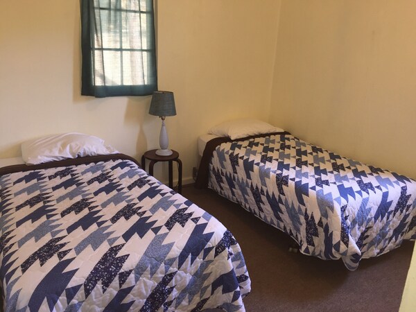 Lakeview Terrace Resort - Weaverville, CA