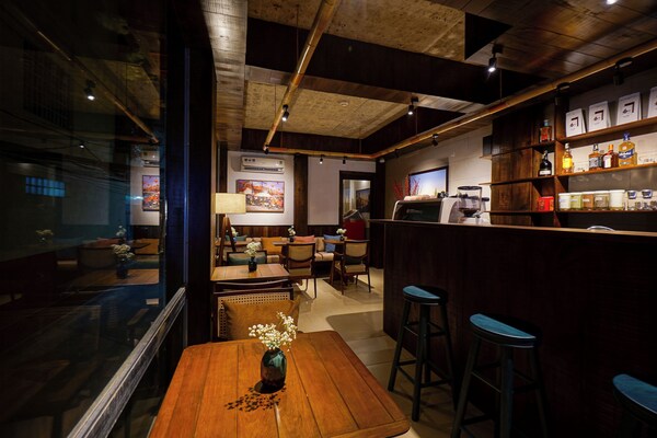 Nexus House Nguyen Binh Khiem - Near Saigon Zoo & Botanical Gardens - Ho Chi Minh City