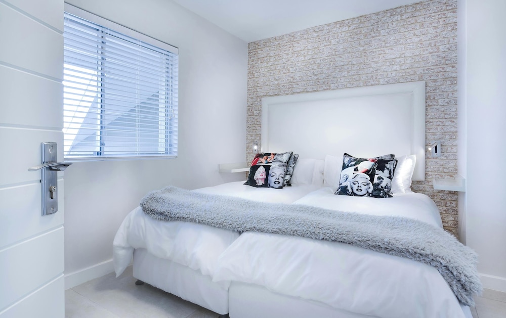 Excellent Clean Place For The Happy Traveller +. - Brampton