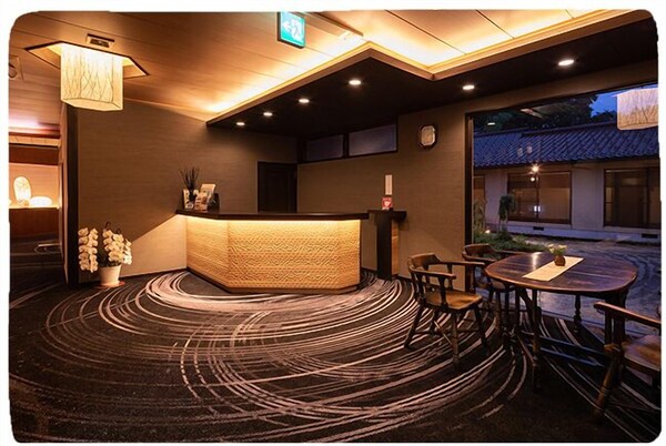 金沢湯涌温泉湯の出 - 白山市