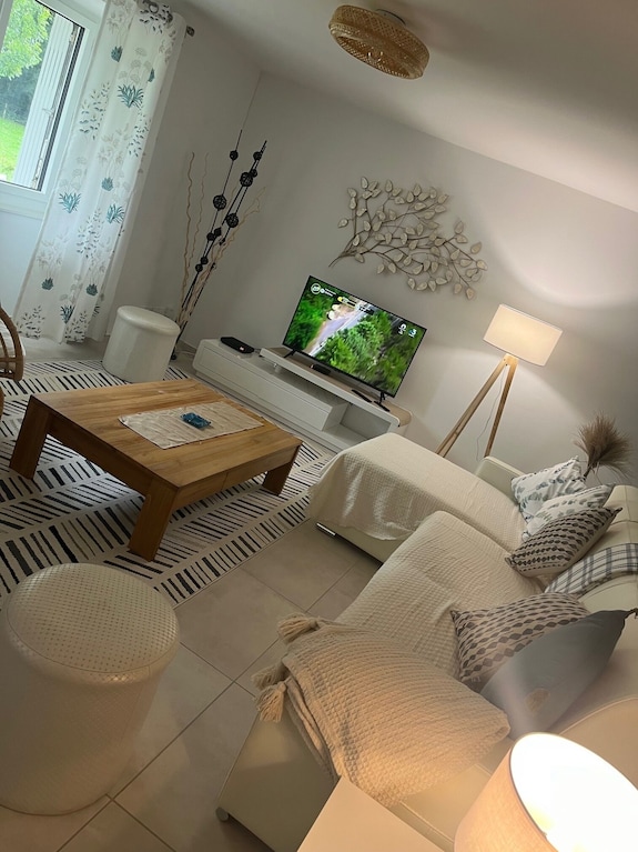 Chez Coco - Appartement Confortable - Espace Verts - Accès Direct à La Rivière - Marvejols