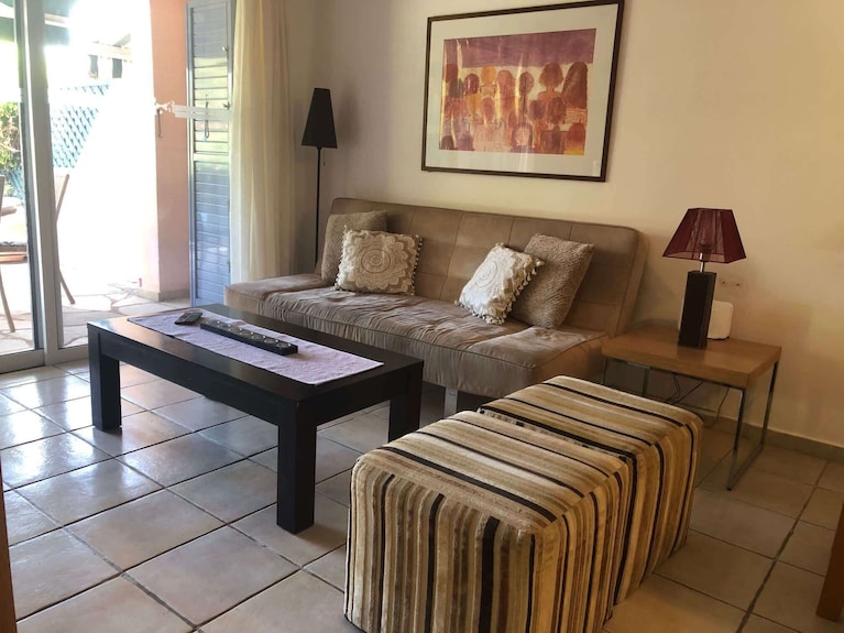 Limnaria Villas - Comfy 2br, 2 Bath Ground Floor Apart. Pvt Garden - Kato Paphos