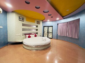 Quarto Duplo Lua de Mel | Roupa de alta qualidade, Wi-fi grátis, roupa de cama fornecida 