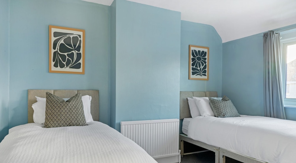 Spacious And Bright Home | Perfect For Contractors - Nottingham