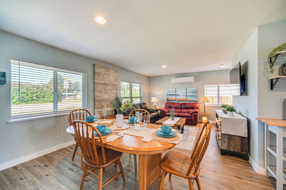 Pet-friendly Moclips Home: Walk To Mocrocks Beach! - Moclips, WA