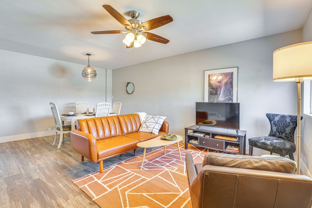Dog-friendly North Las Vegas Home ~ 9 Mi To Strip! - Las Vegas, NV