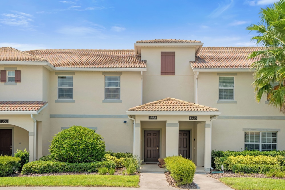 Champions Gate Resort Home W Bbq Pool - Davenport, FL