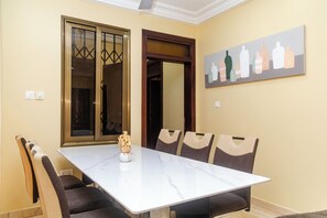 Apartamento de Luxo | Refeições no quarto