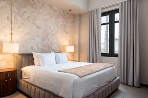Quarto Deluxe | 1 quarto, roupa de alta qualidade, cortinas/cortinados opacos