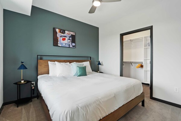 Cozysuites On Mass W Garage Parking 21 - Indiana