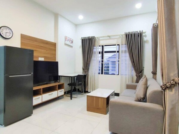 Quarto Duplo Deluxe, varanda, Vista para a cidade | Secretária, Wi-fi grátis