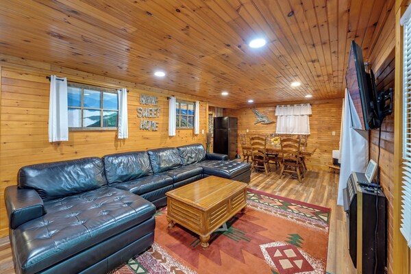 6 Mi To Town: Robbinsville Apt W/ Deck & Grill - Robbinsville, NC