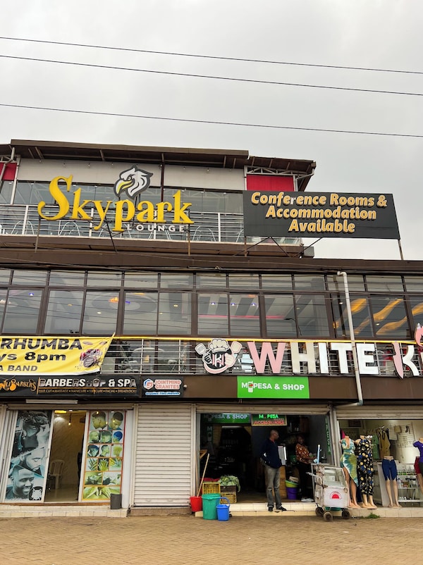 Sky Park Lounge - Nairobi