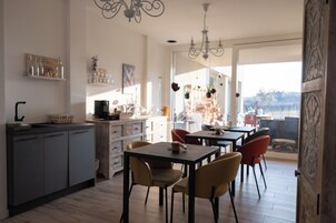 Café da manhã continental grátis todos os dias