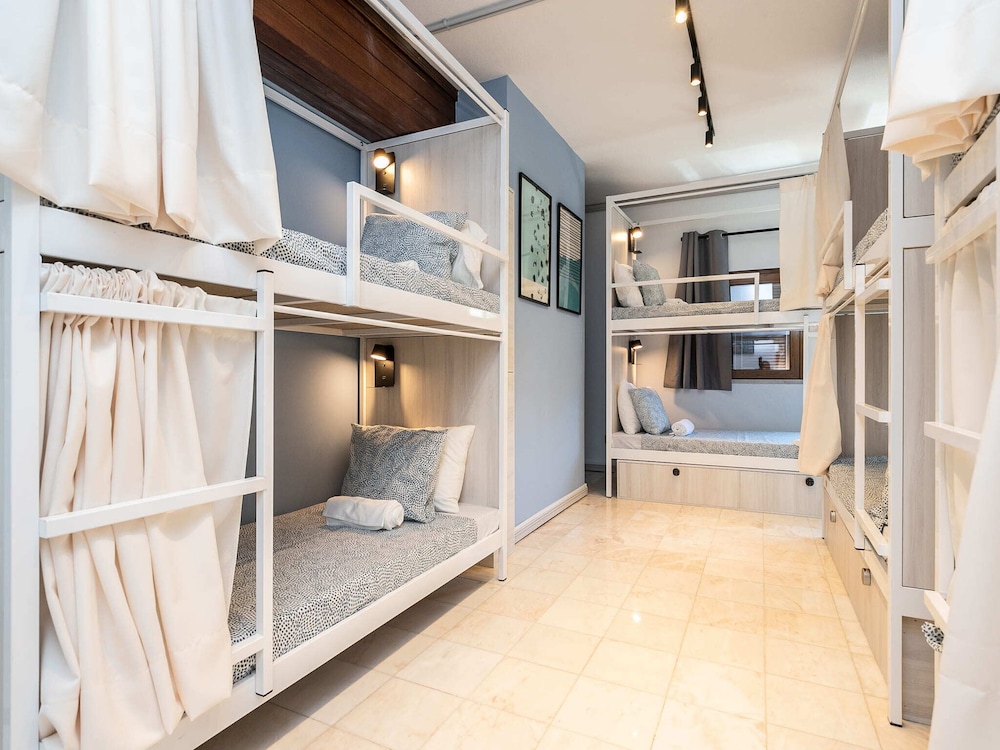 Walk In Hostel Faro Airport - Faro