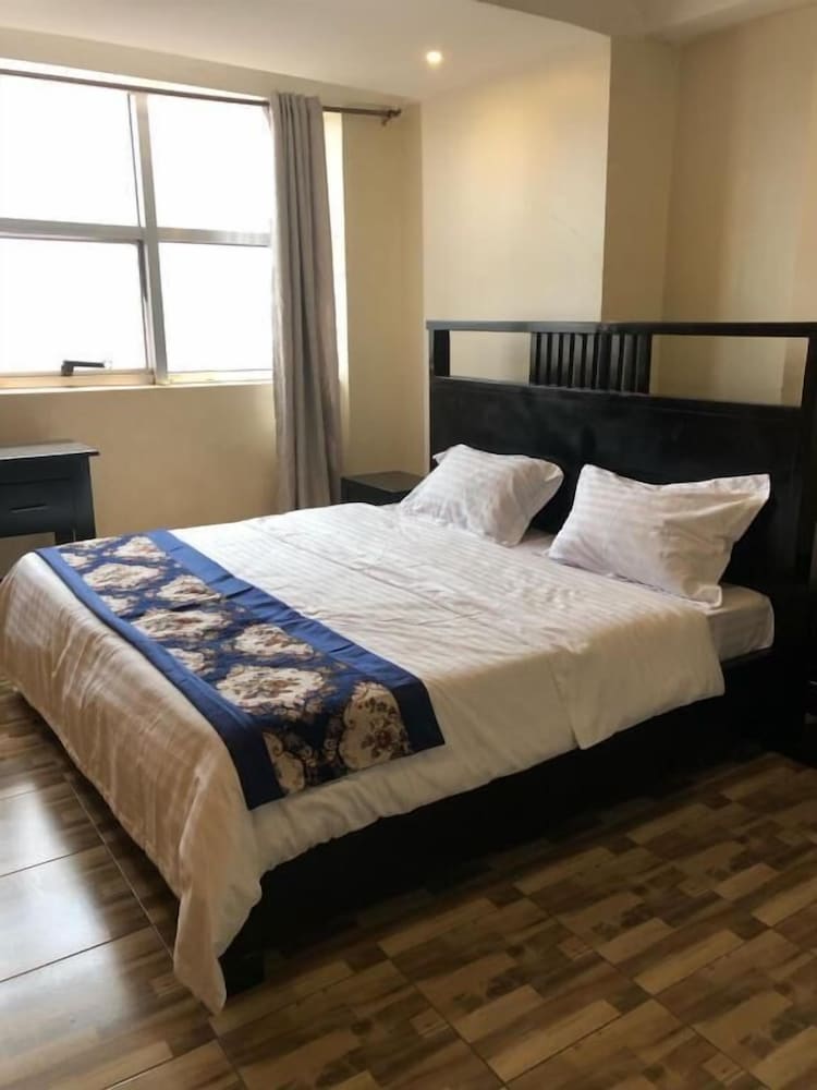 Royal Complex Hotel And Apartments - Kampala