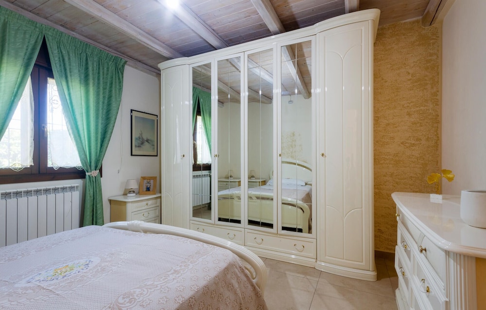 2 Bedroom Nice Home In Taranto - Taranto