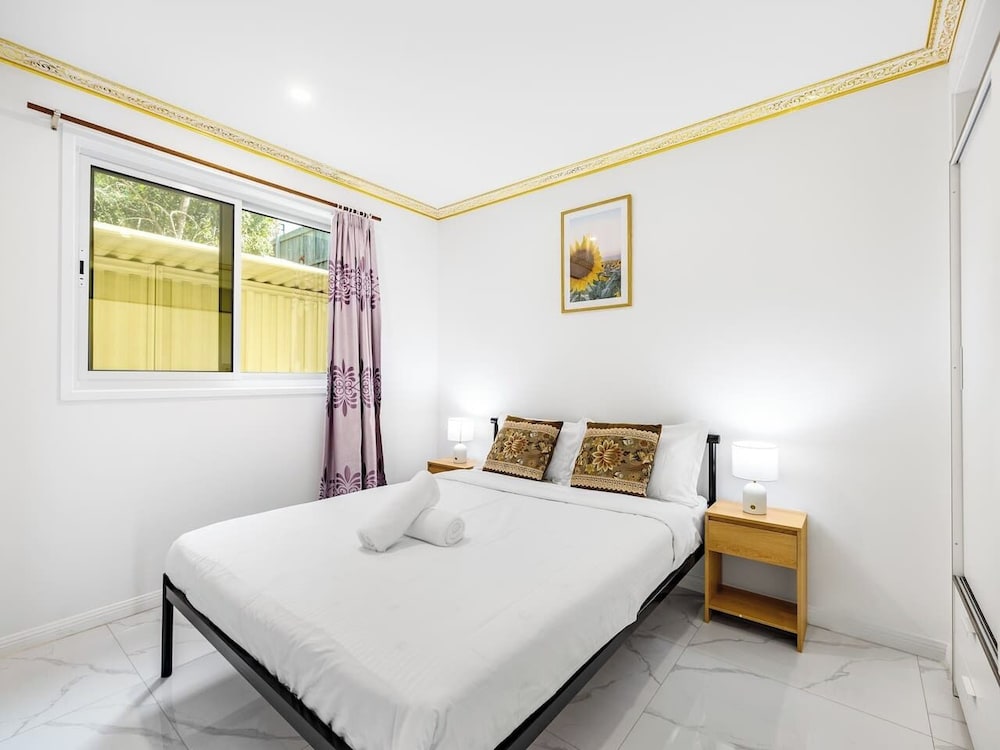 Malls At Doorstep:2-bed Unit In Heart Ofcannonhill - Balmoral