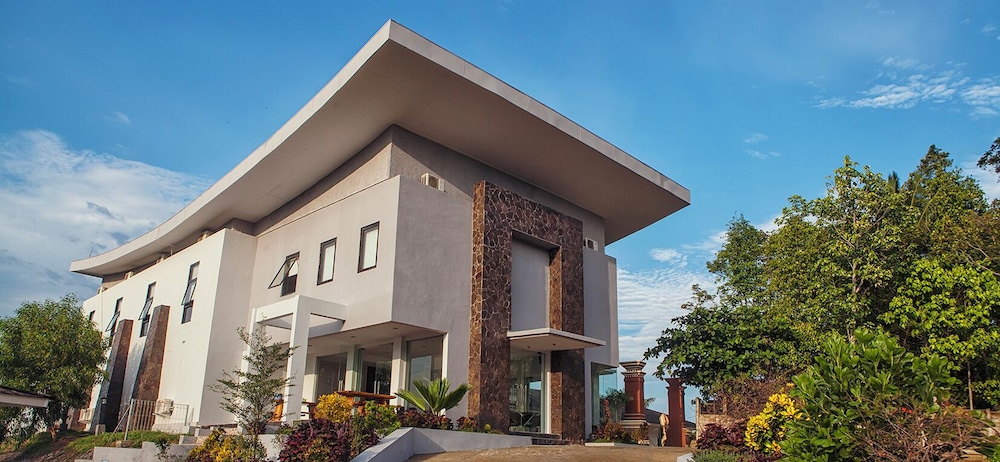 Kahai Beach Resort - Lampung