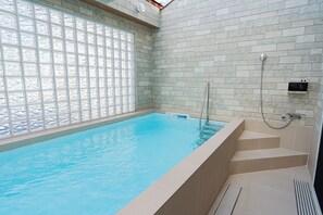10 piscinas exteriores 