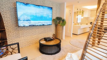 Villa Premium | Sala de estar | Smart TV de 50 polegadas com canais digitais