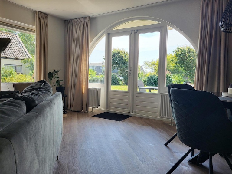 Vakantiewoning Residenz Polderblick 4 In Burgerbrug. Geschikt Voor 4 Personen, 2 Slaapkamers. - Sint Maartenszee