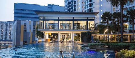 Piscina externa