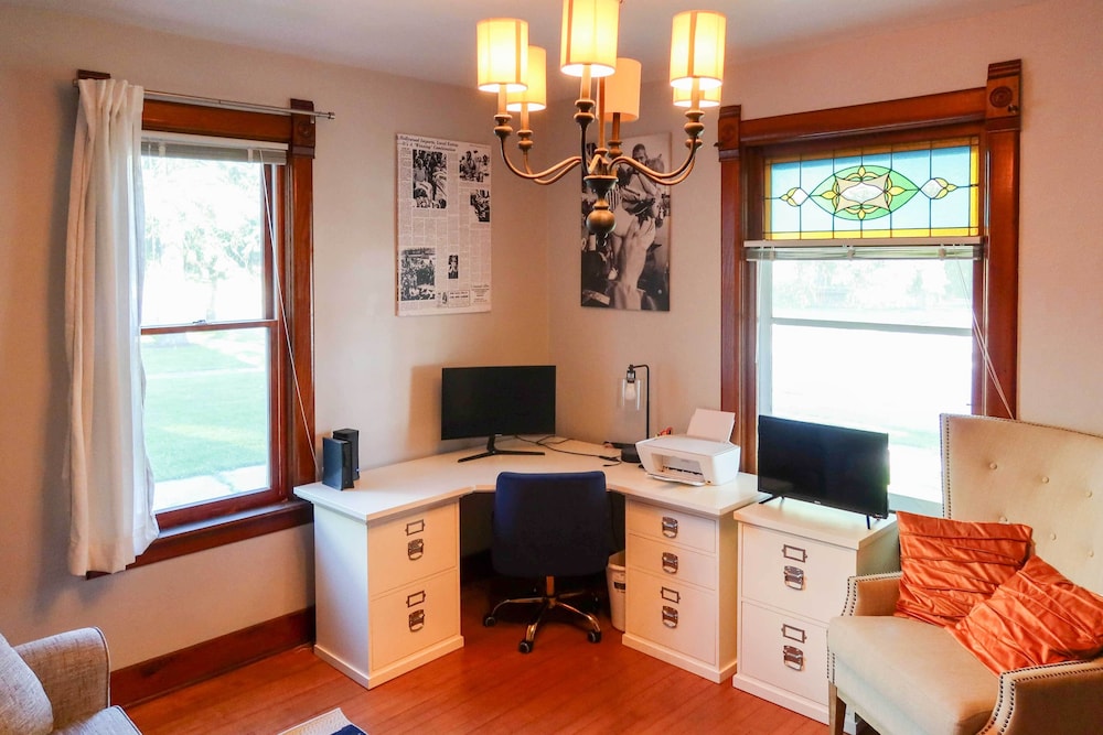 3 Mi To Road America: Spacious Elkhart Lake Home! - Herman, WI